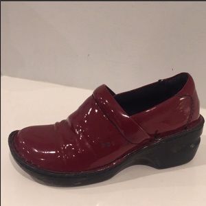 b.o.c. | Shoes | Boc Born Red Peggy Clog Slips Size 6 | Poshmark